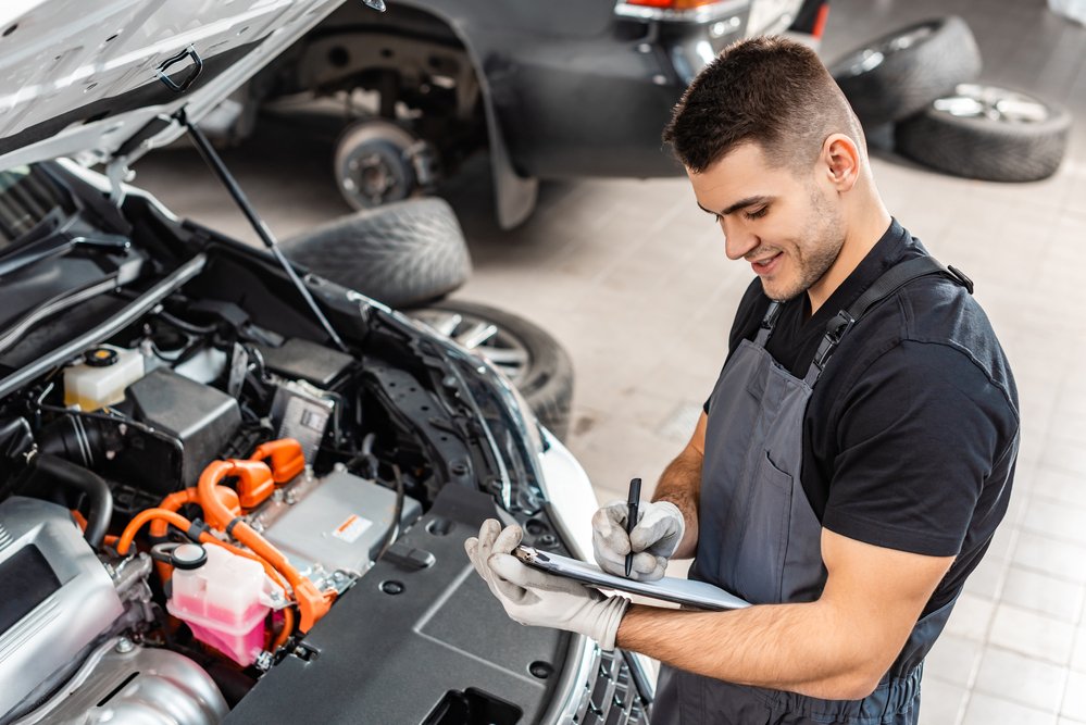 Why workers may not be quick to leave - Auto Service World