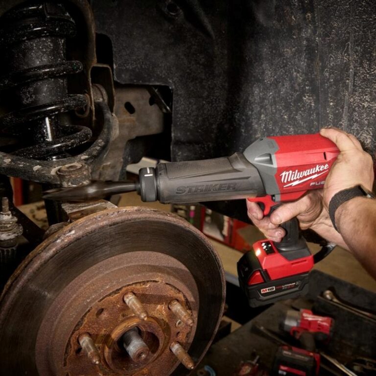Milwaukee adds hammer chisel - Auto Service World